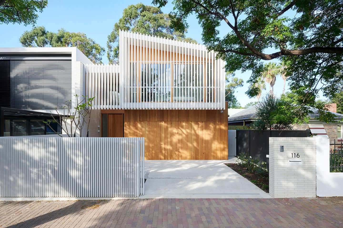 116 Edward – evaya